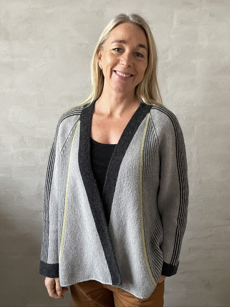 Ballerina jacket by Hanne Falkenberg - kit in soft merino wool, 4 colors